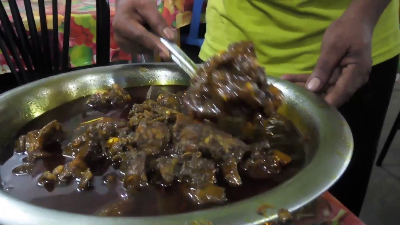 Khulna's famous chui jhal beef at Mirpur Dhaka - YouTube