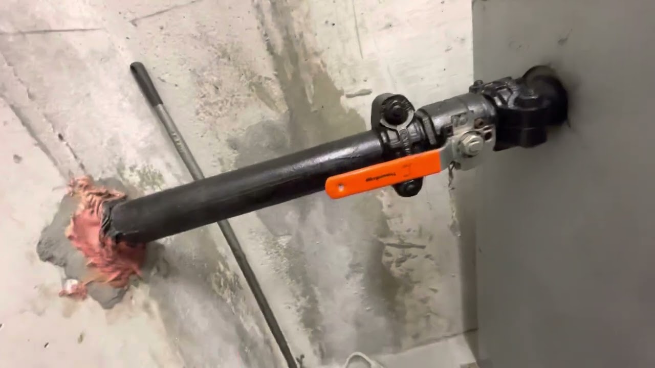 Thyssenkrupp Hydraulic Elevator Machine Room - YouTube