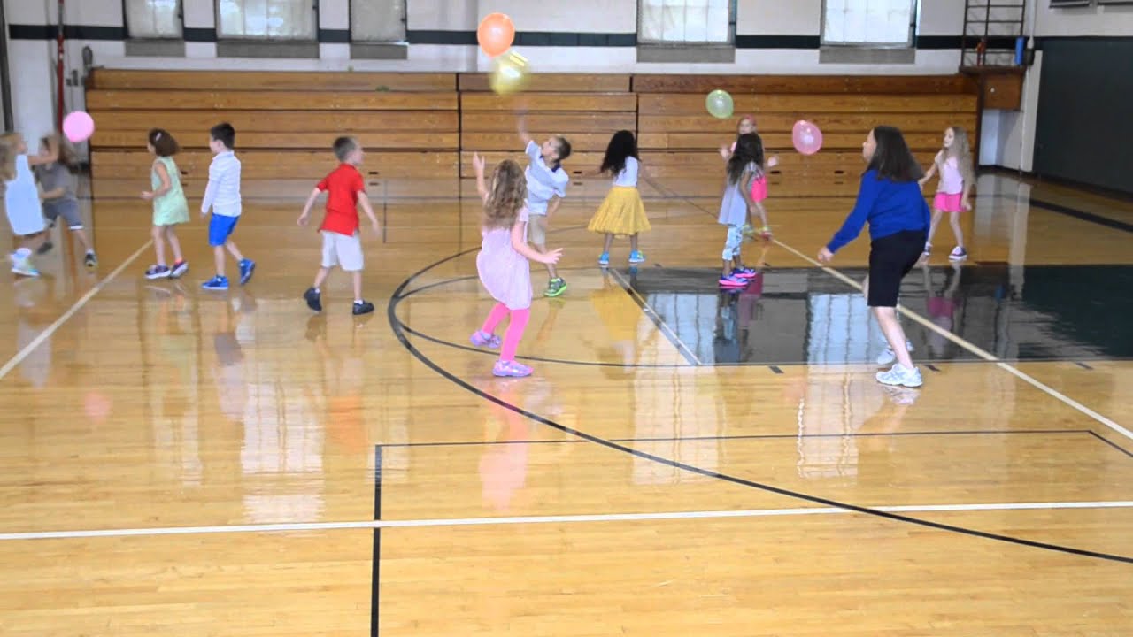 Phys Ed Fun: 1st Grade Balloons - YouTube
