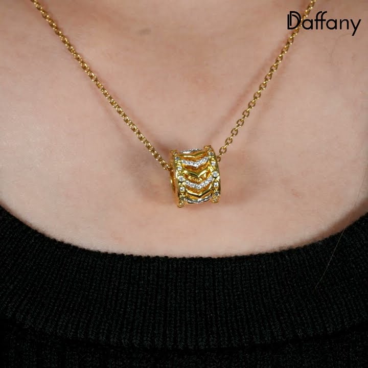 Get the Perfect Blend of Elegance and Style with Daffany's 18K Gold ...