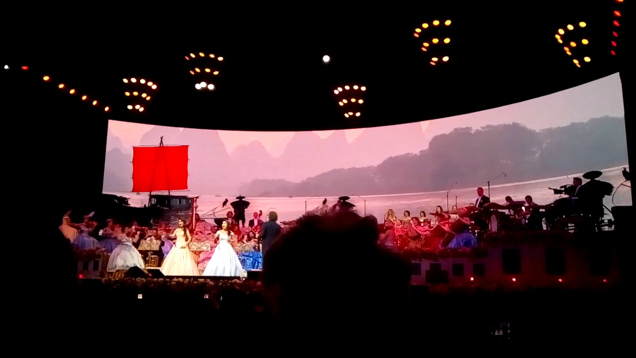 André Rieu with two Chinese sopranos Shao Lin & Jing Li - shanghai tan ...