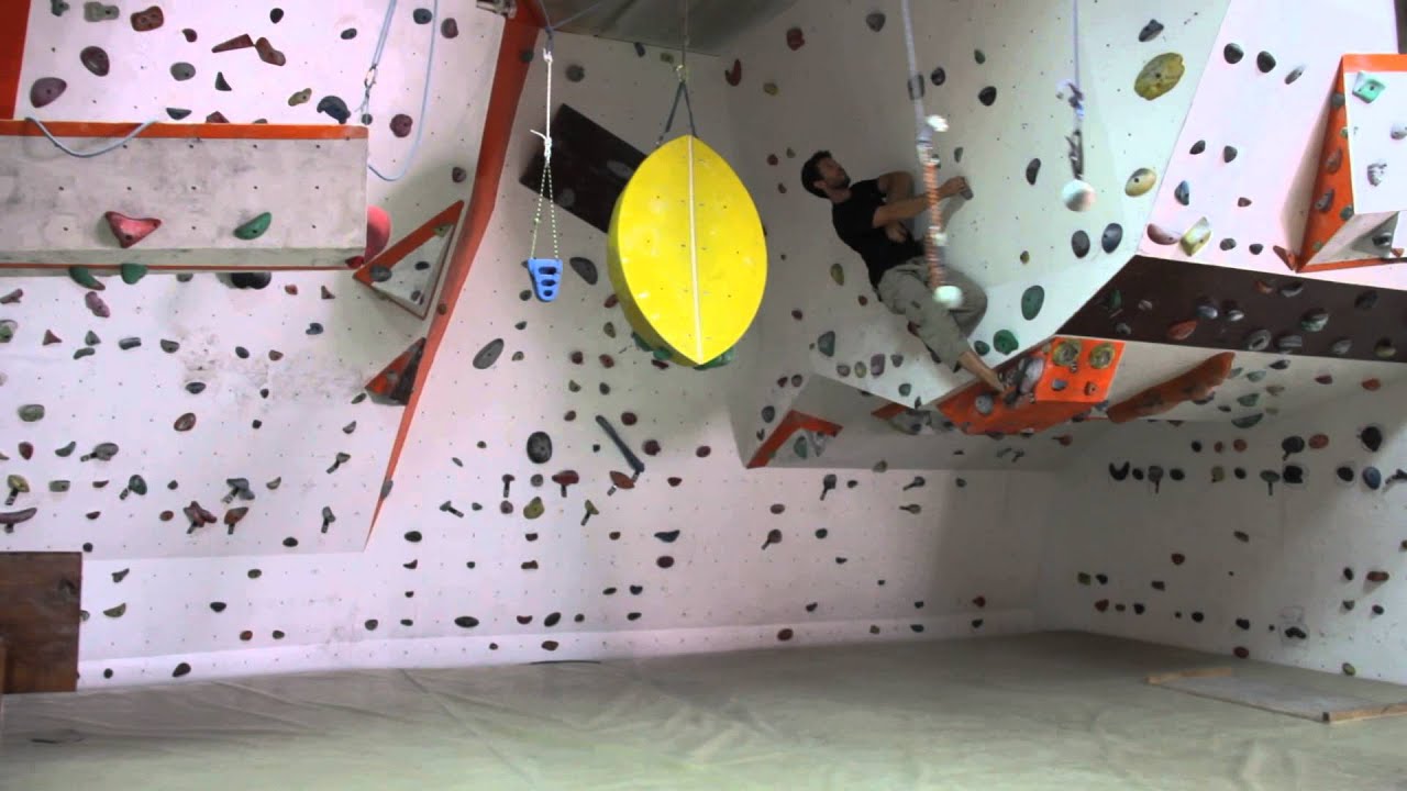 moving boulder-II איך נפלו גיבורים - YouTube