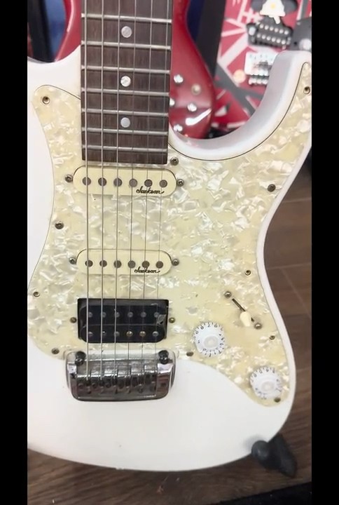 Charvel STX Deluxe - Newly Acquired - First Look - YouTube