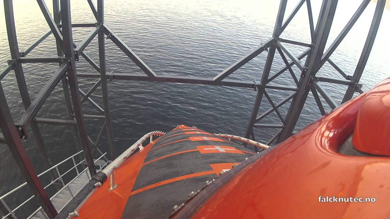 The first official populated dive on lifeboat FF1200 - YouTube