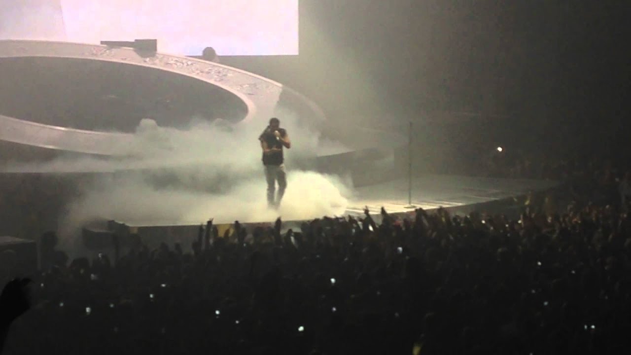 Drake - Just Hold On We're Going Home - YouTube