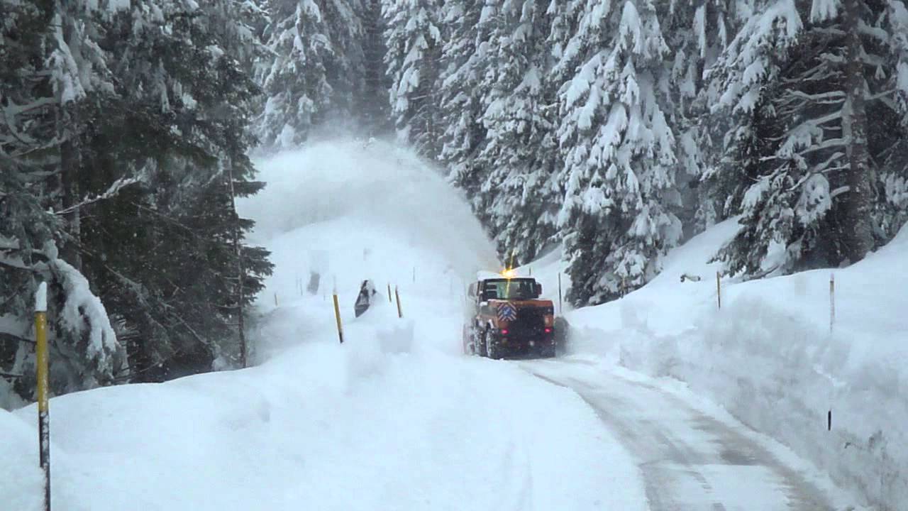 Fresia F 90 L Passo Valles - YouTube