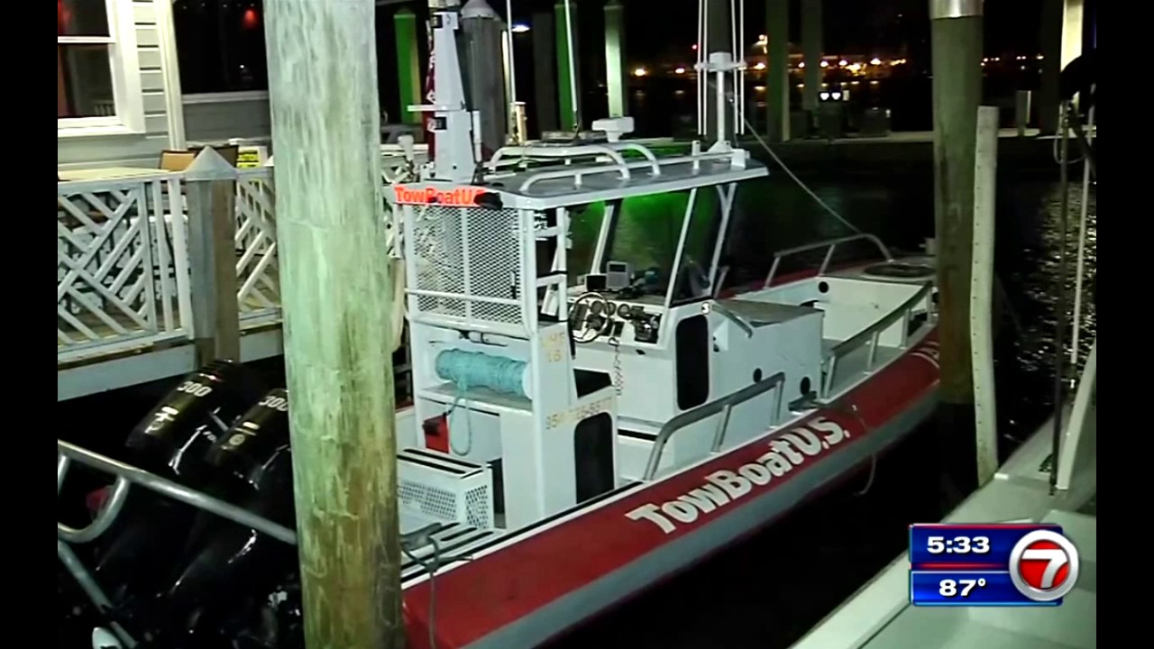 Small Boat Sinks Off Ft Lauderdale - WSVN - YouTube