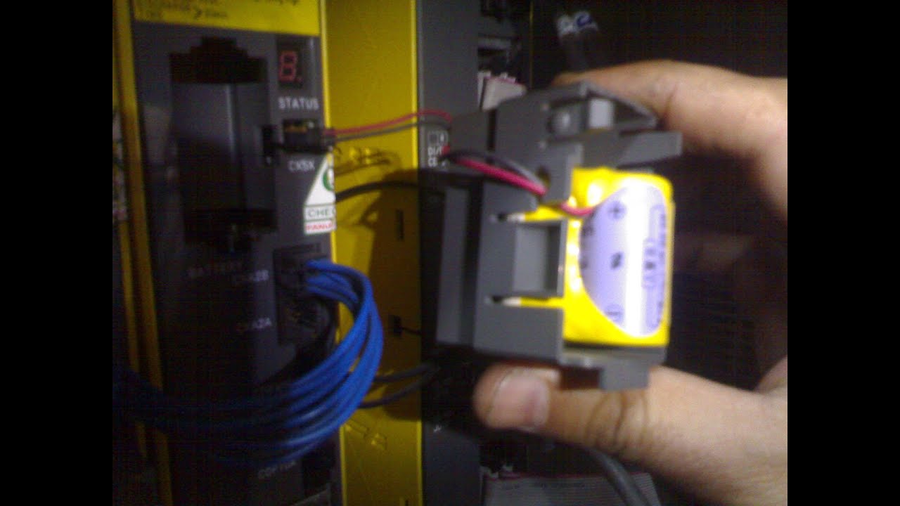 Fanuc - Battery Replace On Driver - YouTube