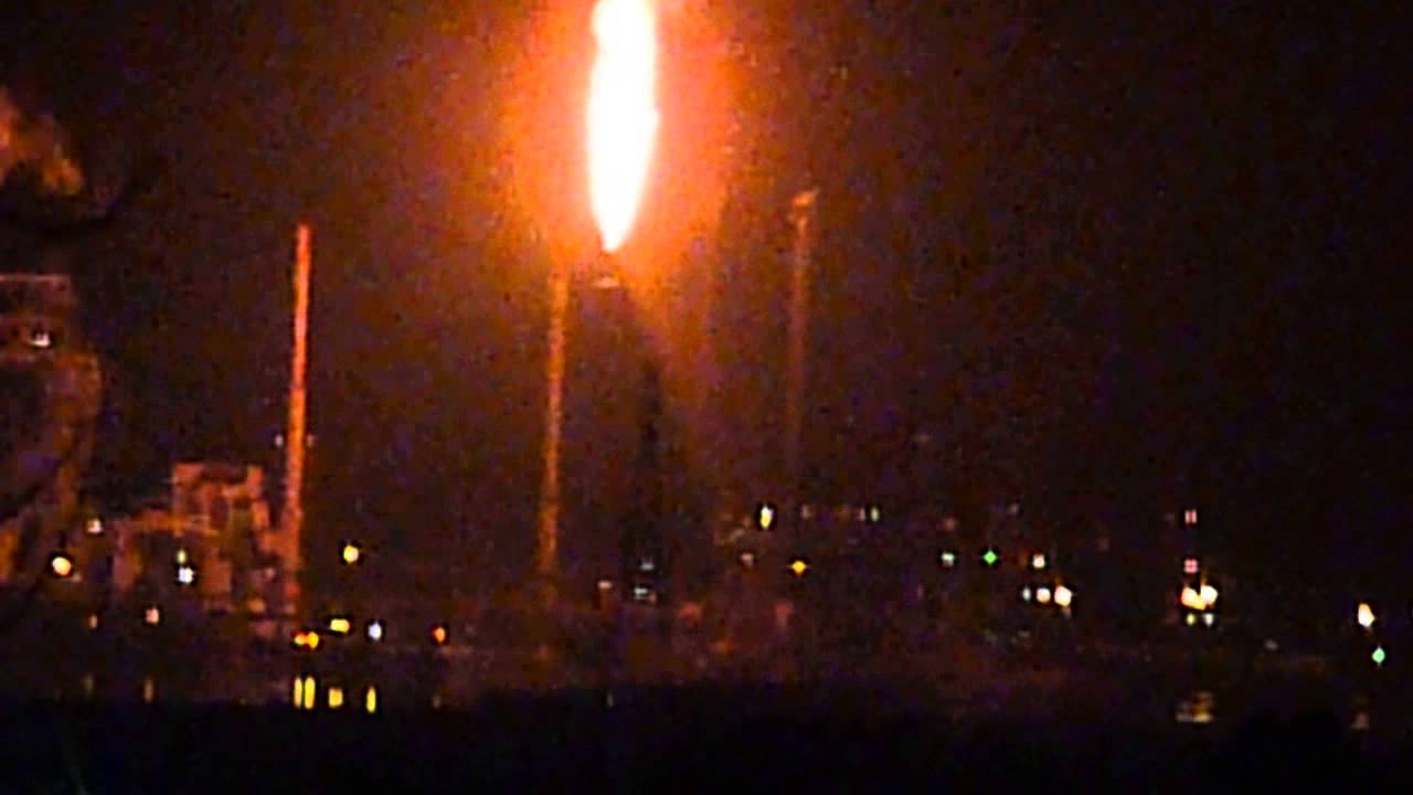 Chevron Refinery (Richmond, CA) flare(fire) 12/18/14 - YouTube
