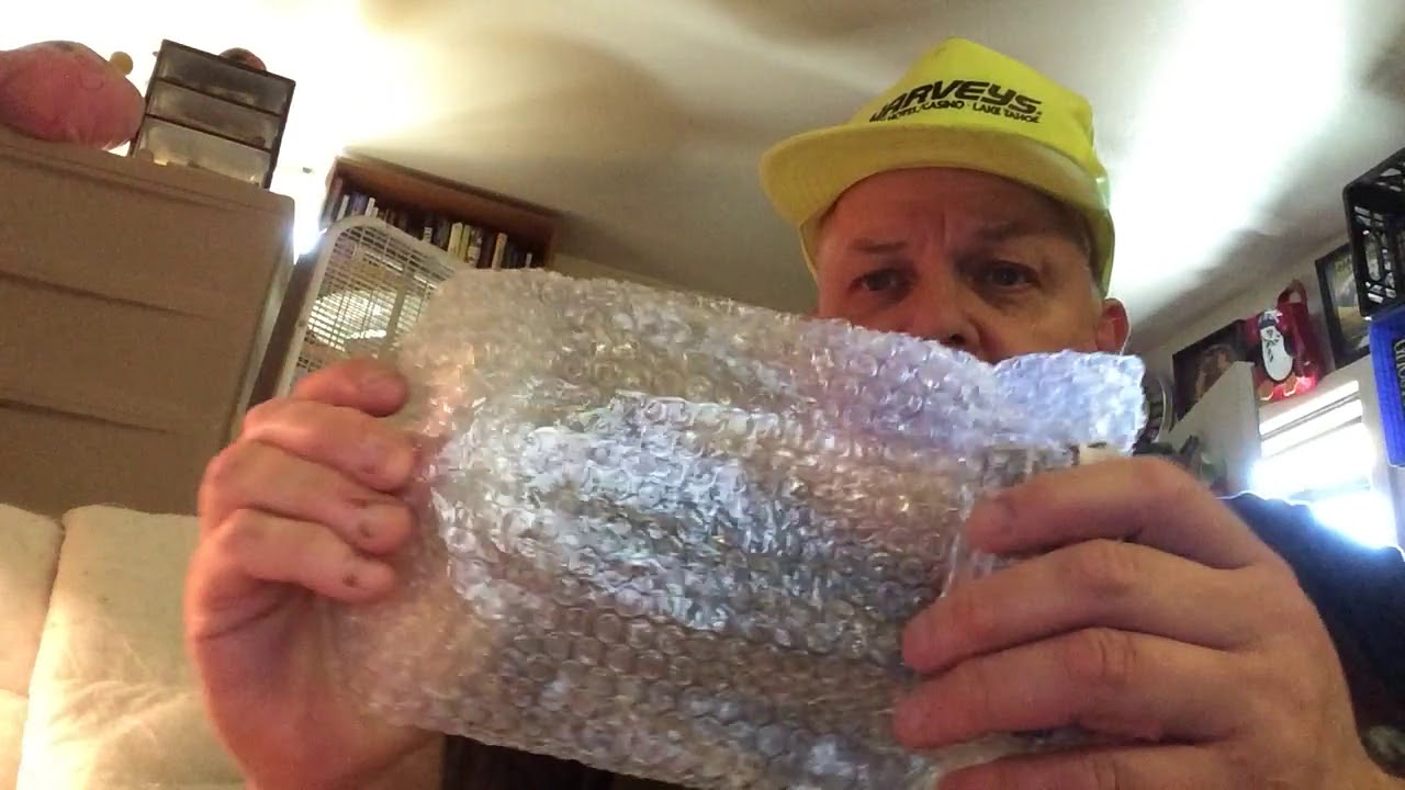 BURGH UNBOXING. ART BELL MEMORIAL BUTTON. - YouTube