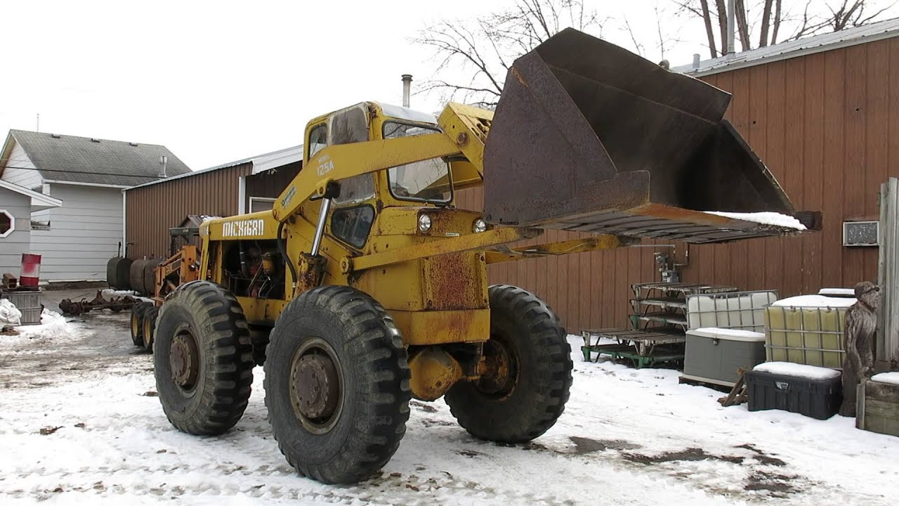 Lot 26 - Michigan 125A Loader - YouTube