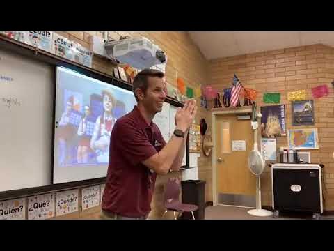 Sr. Wooly No Lo Tengo MovieTalk - YouTube