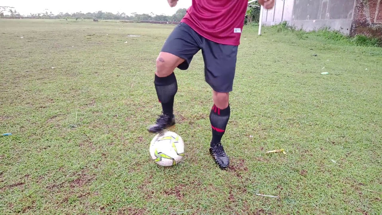 Basic Football - Tutorial Ball Feeling - YouTube