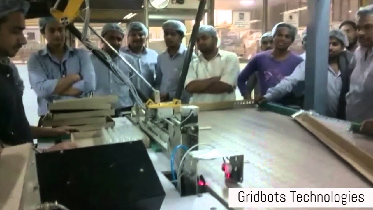 Gridbots - Delta 2 Robot - Live at Glass Plant - YouTube