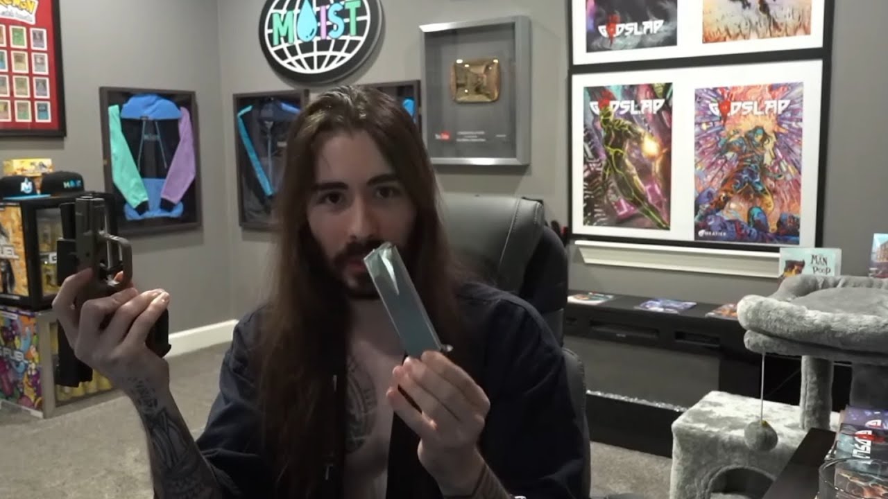 Penguinz0 shows his guns The Boys meme - YouTube