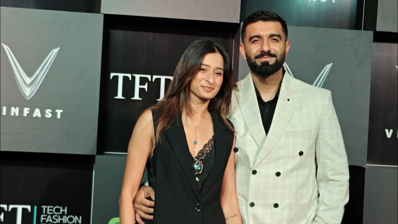 Unnati Malharkar With Bf Mr MNV Attend Tech Fashion Tour Event | Unnav ...
