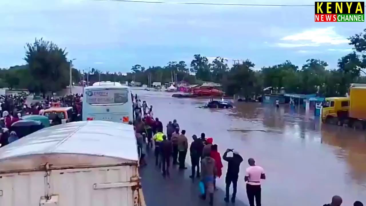 RIVER NYANDO OVERFLOWS - Traffic paralyzed in Ahero along Kisumu ...