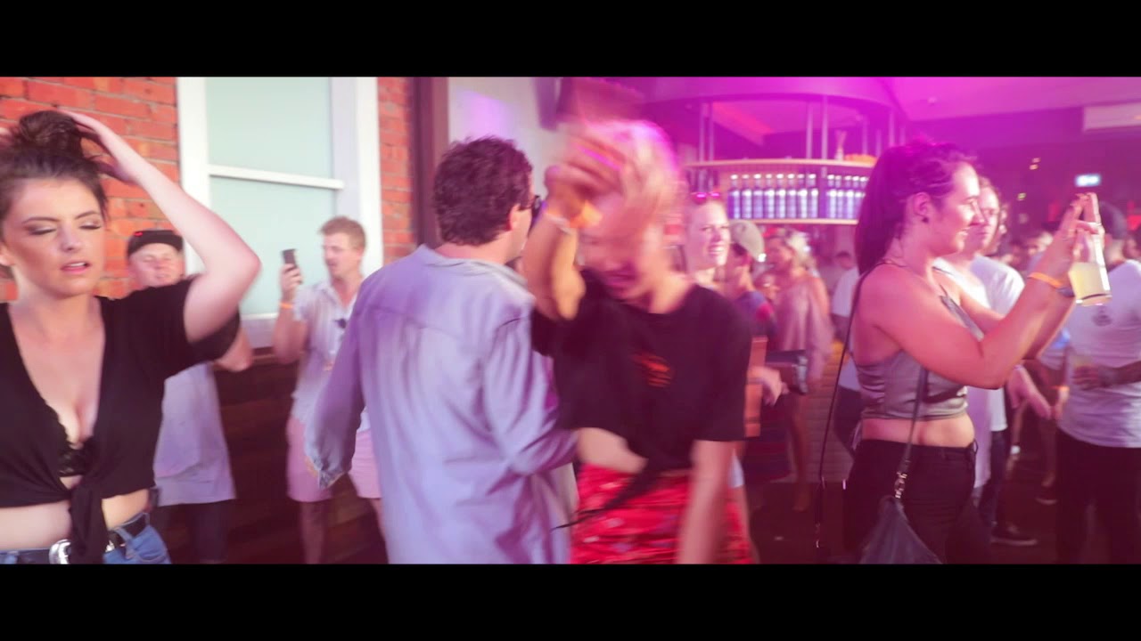John Course at Sunday Sessions at The Deck - YouTube