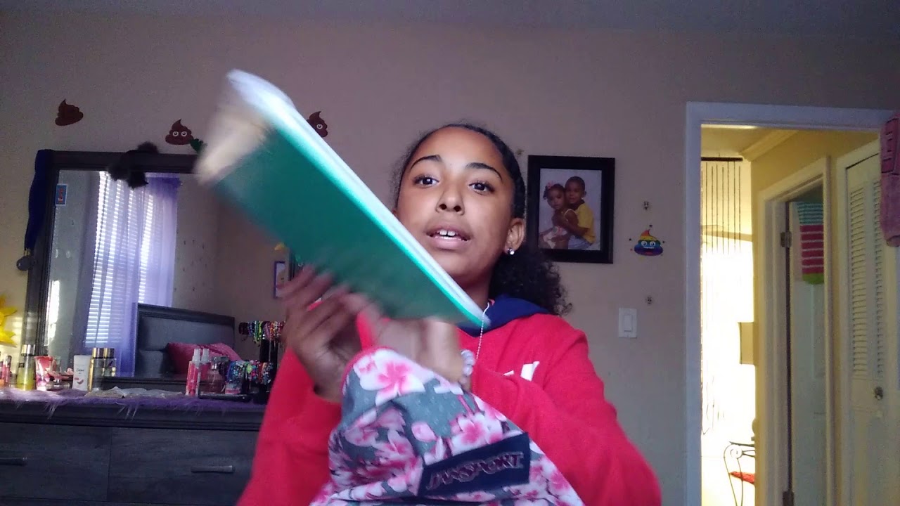 What's in my book bag 2019 - YouTube