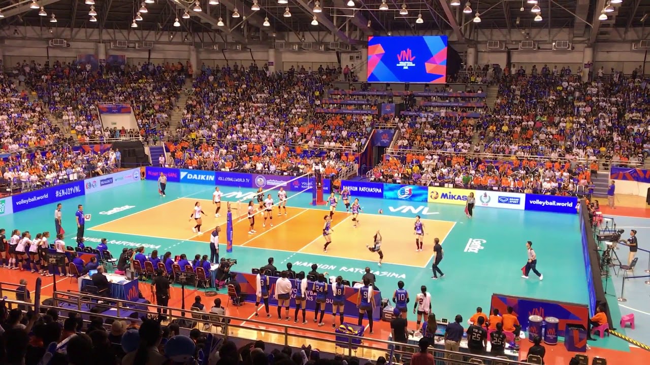 VNL บรรยากาศในสนาม - YouTube