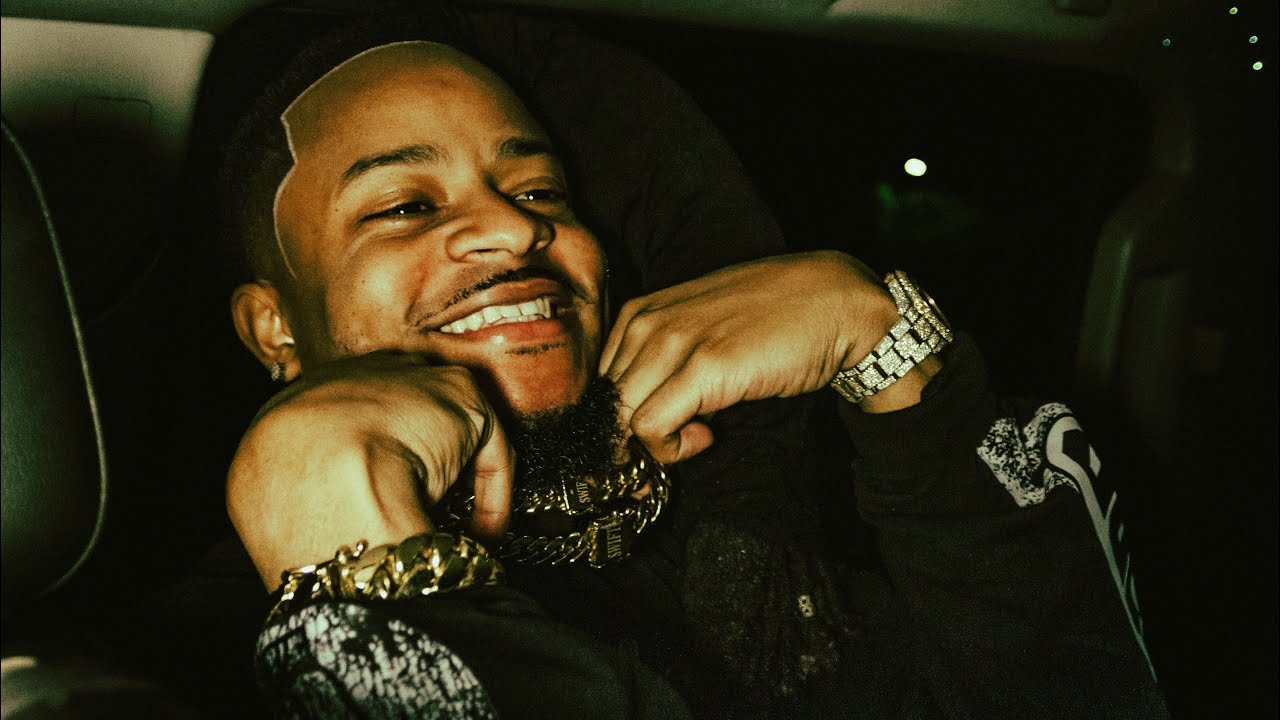 Gitt Swift - Sunday Night (Official Music Video) - YouTube