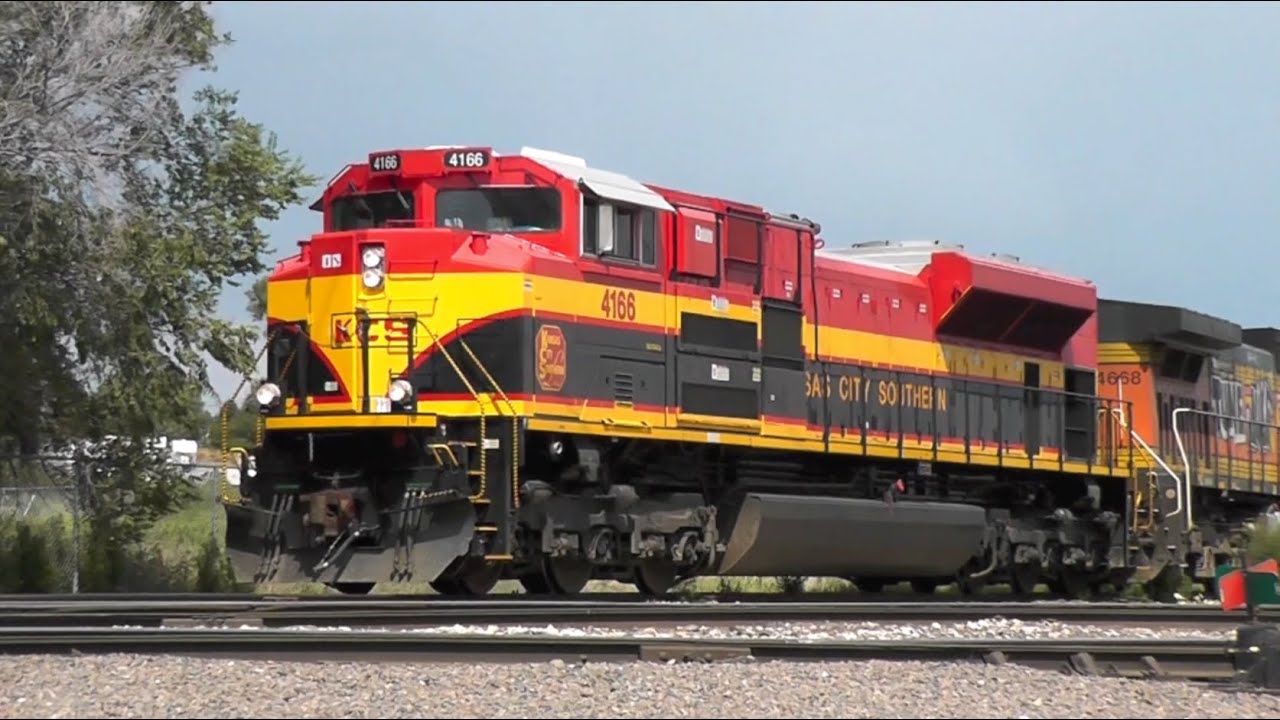 KCS 4166 North - This isn't Your Typical Train - YouTube