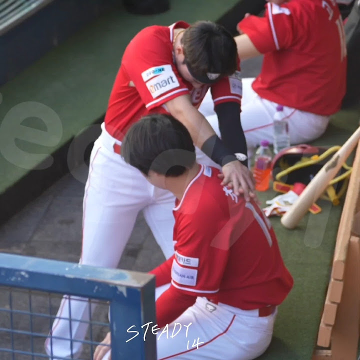 [SSG랜더스] 시무룩한 최정 기주는 최지훈 #ssg랜더스 #최정 #최지훈 - YouTube