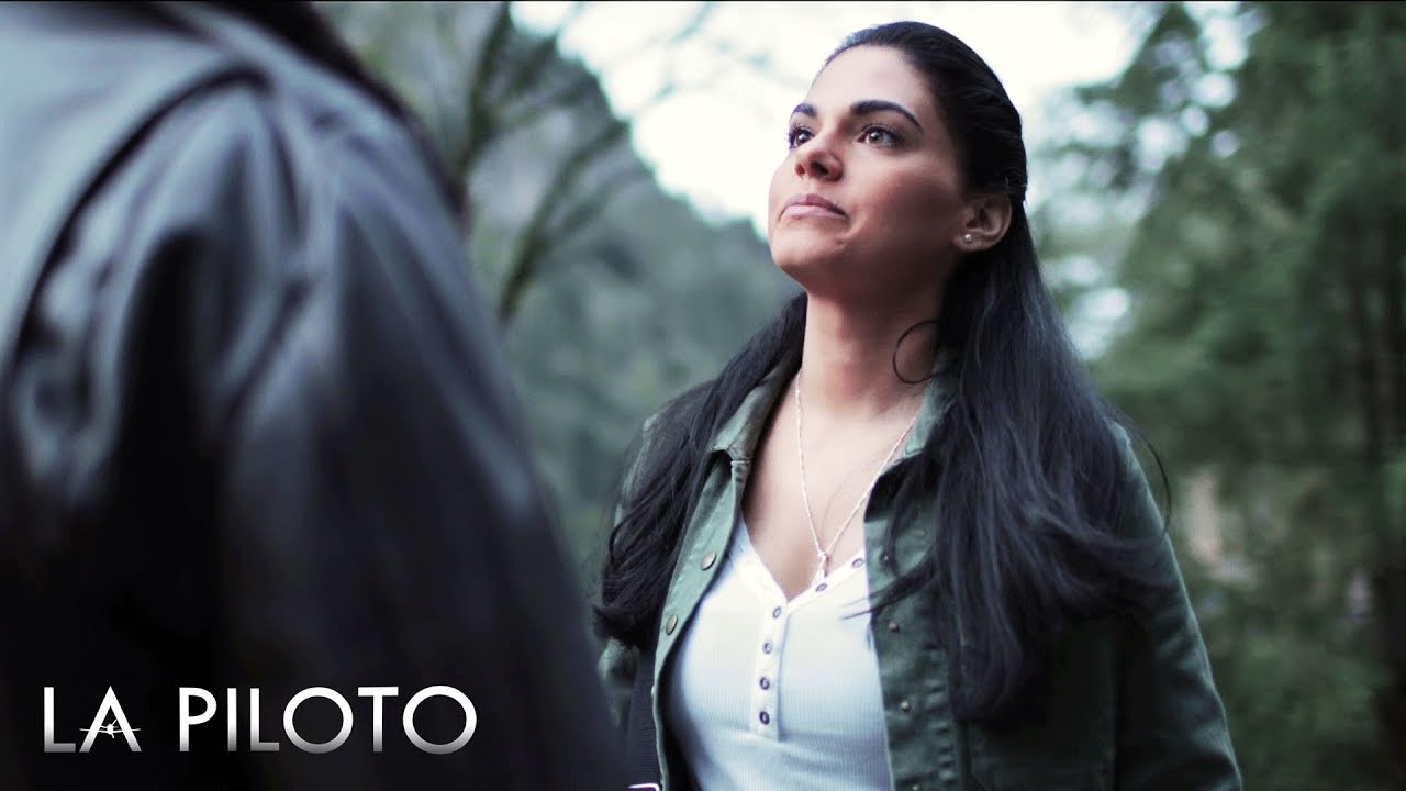 La Piloto | Capítulo 3 - Resumen - YouTube