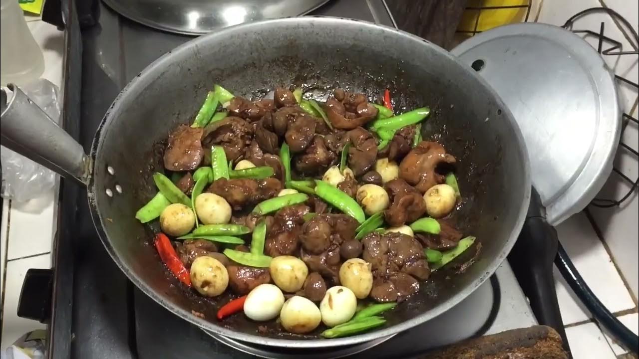 ADOBONG ATAY BALUNAN NG MANOK AT TAHONG - YouTube
