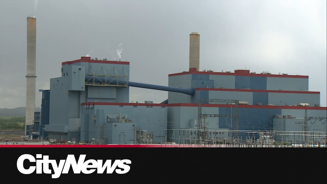 Alberta phases out coal power - YouTube