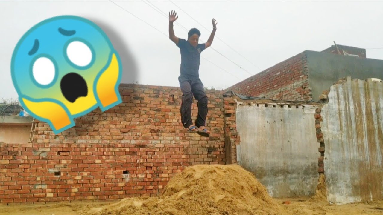 Ghar Ki Shat Se Kud Geya Bebda😱🤣🤣🤣🤣 - YouTube