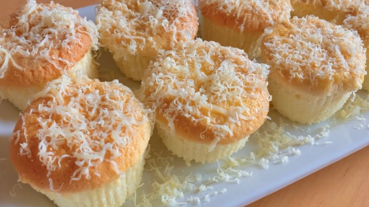 Soft and fluffy cheese Mamon recipe Ala Goldilocks /Sponge Cupcakes ...