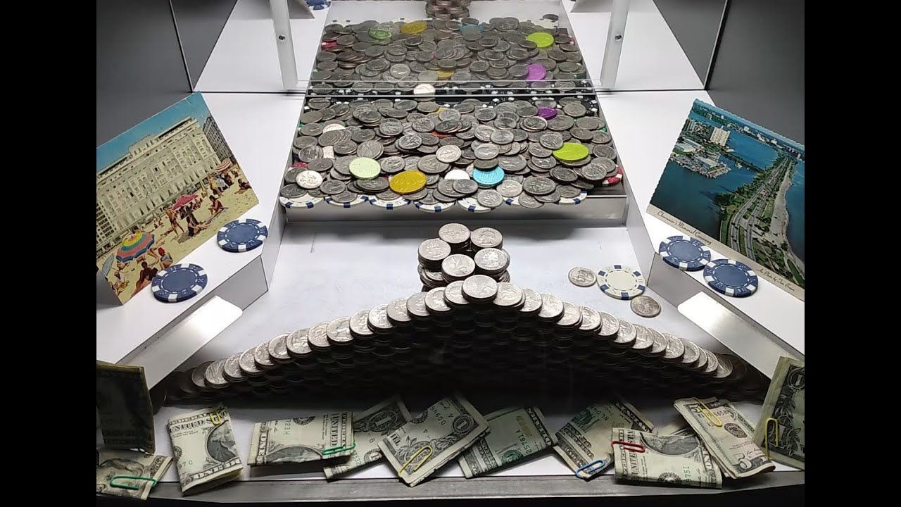 Coin Wall & Tower In A Coin Pusher - YouTube