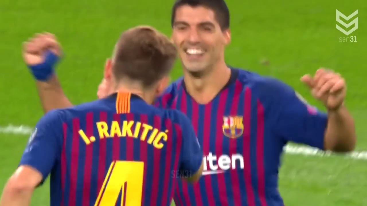 Epic Camera Angles In Football - YouTube