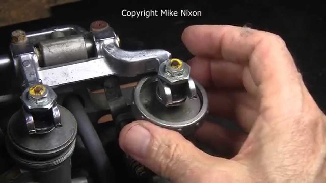 Adjusting the Honda SOHC 750 Slide Needle - YouTube