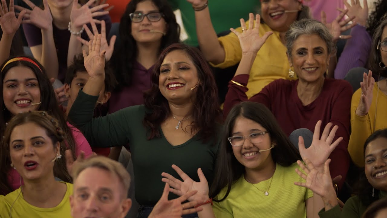 Surprise Flash Mob 2024! LIVE Singers & Dancers Steal the Show at Grand ...