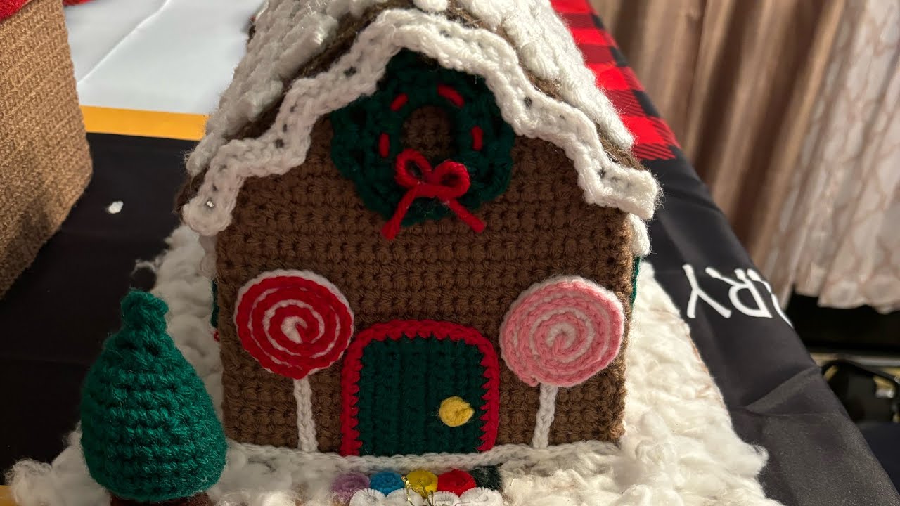 Update on my gingerbread houses 🏘️ - YouTube