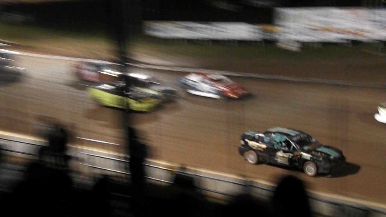 red cedar speedway Punky Manor 2016 hornet feature - YouTube