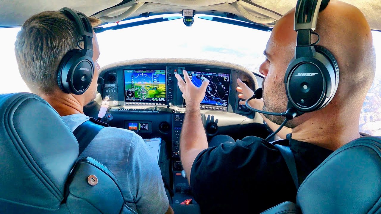 KNOW THIS About your Autopilot | Cirrus SR22T - YouTube