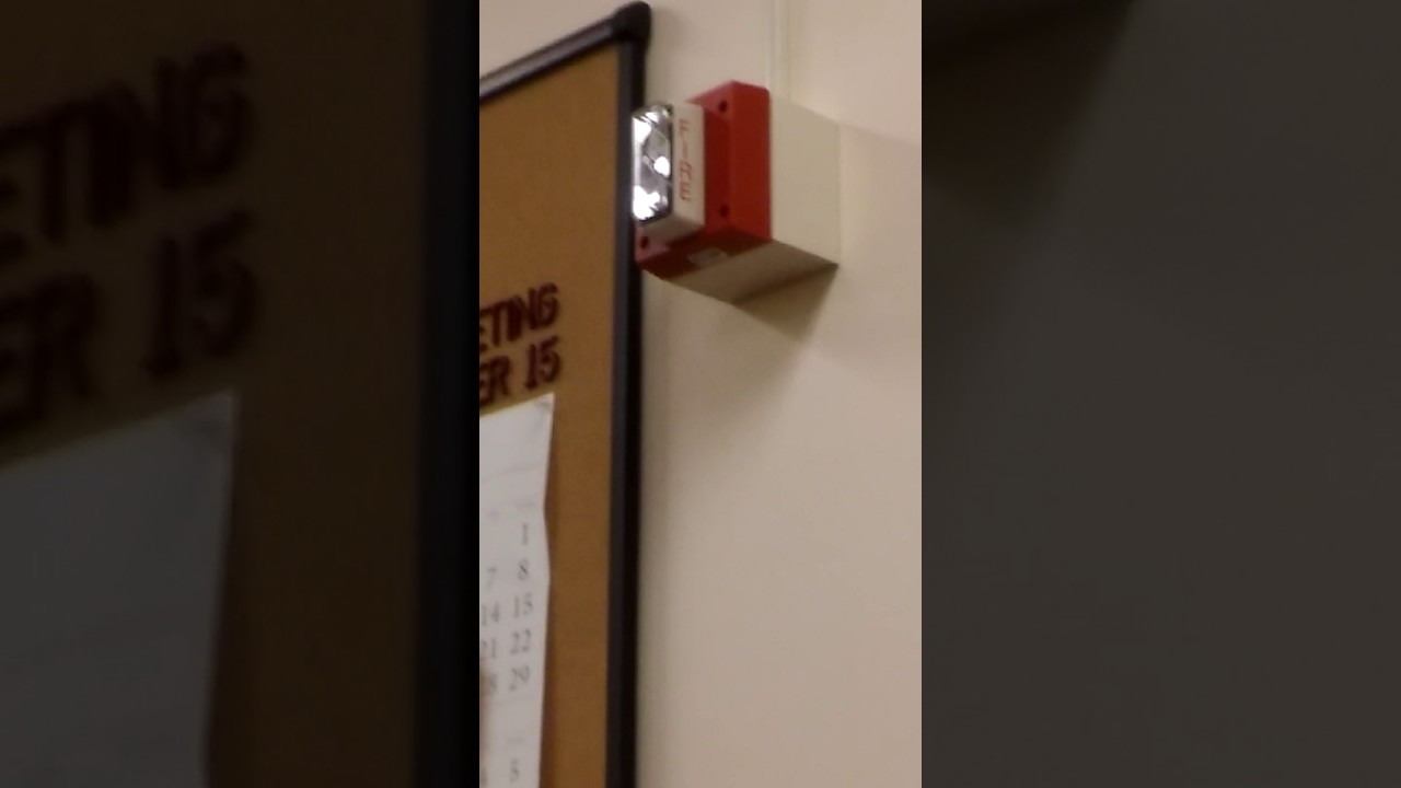 EST Pre-Integrity 792 horn/strobe (part 1) - YouTube