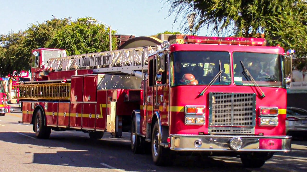LACoFD Light Force 8 Responding - YouTube