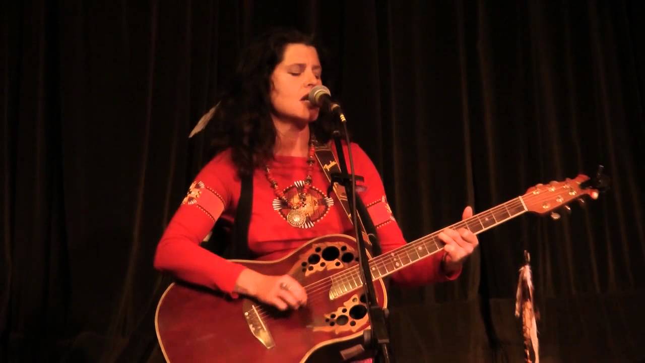 Sara McCafferty ~ Live! @ Nimbin Hall ~ Aquarius Folk Concert ~ May ...