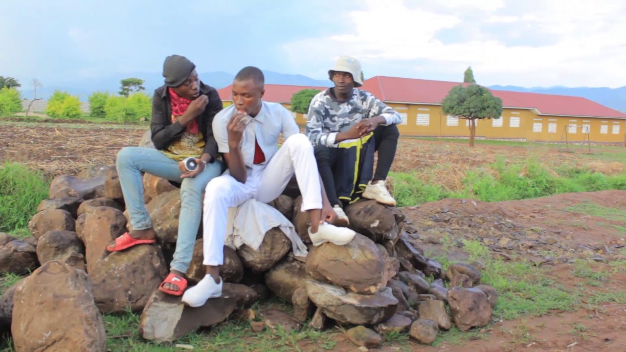Wakuji tapaa anajuwa tongoza na woga ahachi - YouTube