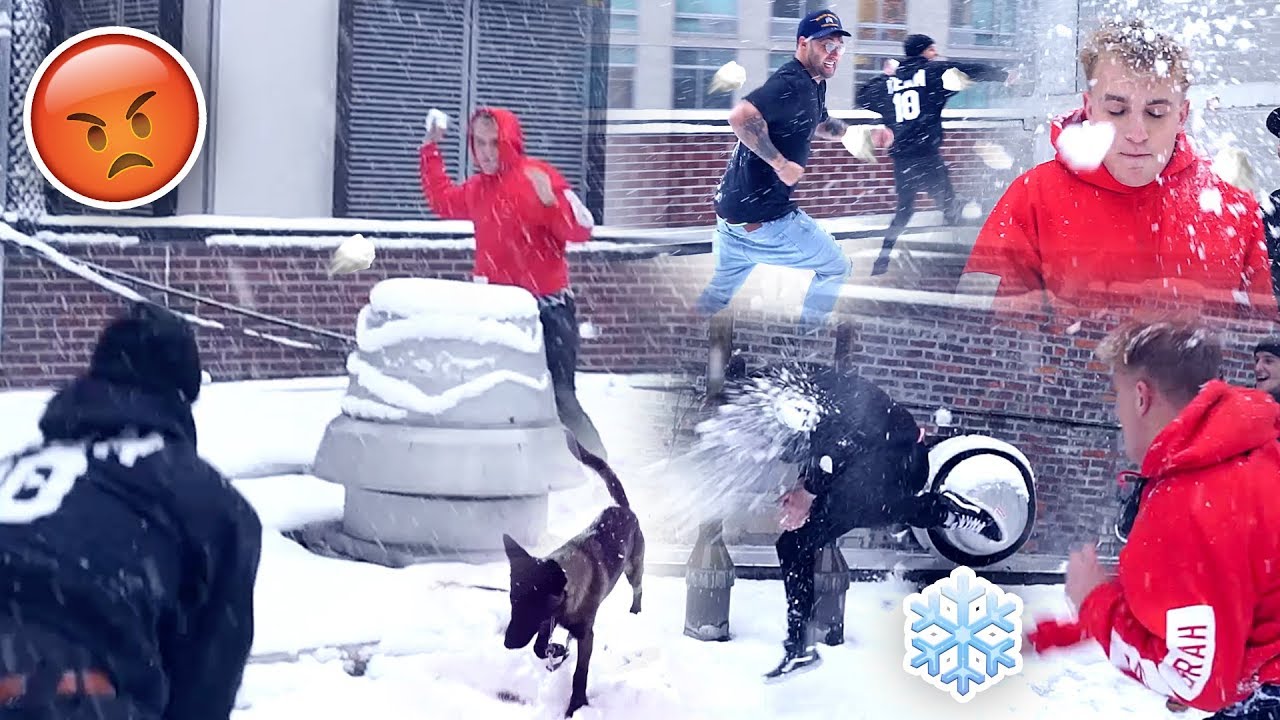 INSANE TEAM 10 SNOWBALL FIGHT **APOLLO GOT HIT** - YouTube