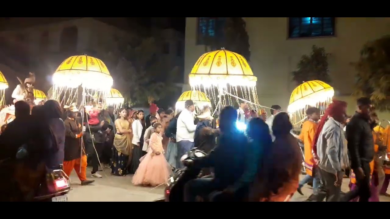 Yellow chatri light ,Road light Bboking ka leya sampark kr 8094537047 ...