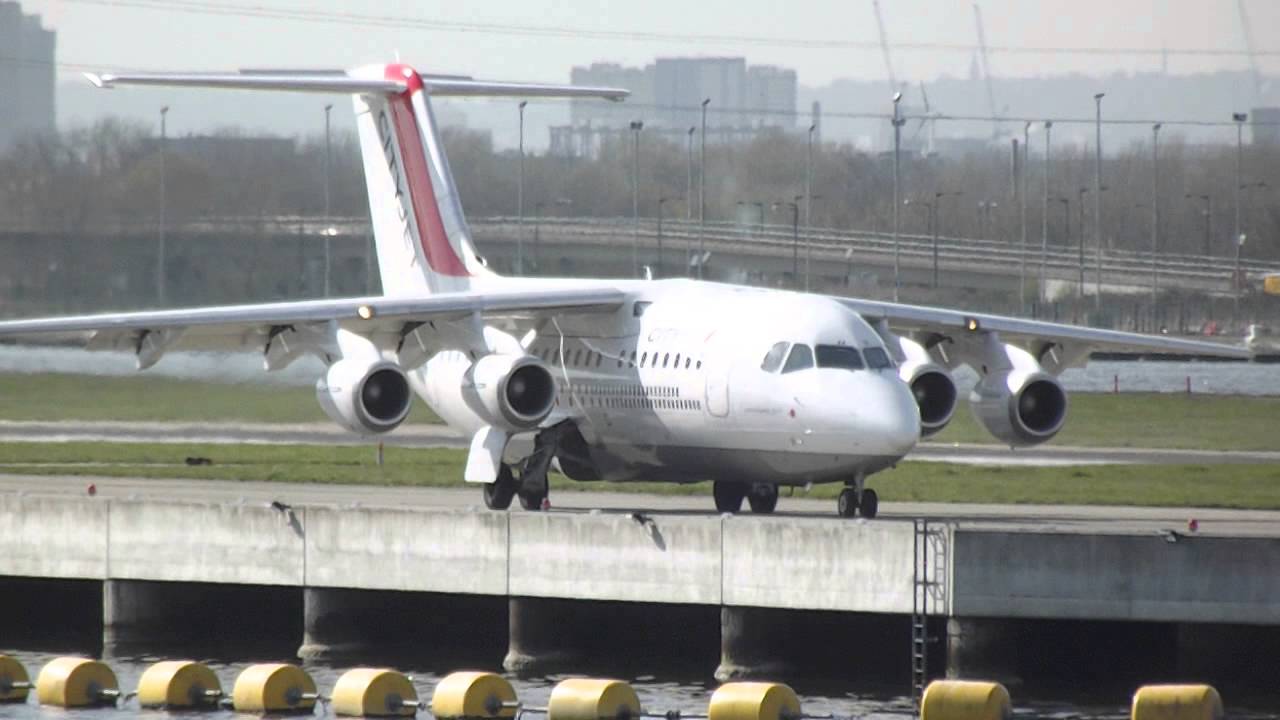 Cityjet British Aerospace Avro RJ85 - EI-WXA - preparing for take-off ...