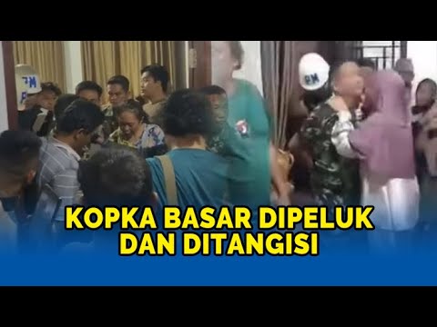 🔴Sosok Wanita Sempat Sujud Tahan Kopka Basar Saat Ditangkap, Dilepas ...