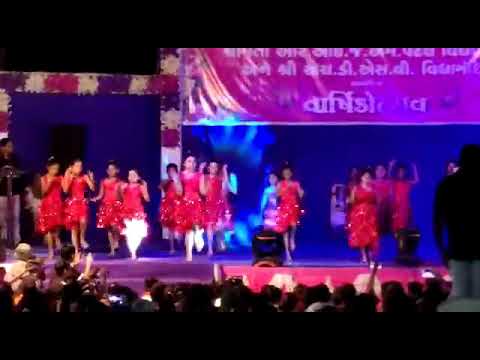 Aaj ki party Dance video Annul Dance Event At smt rijmp school Fadvel ...