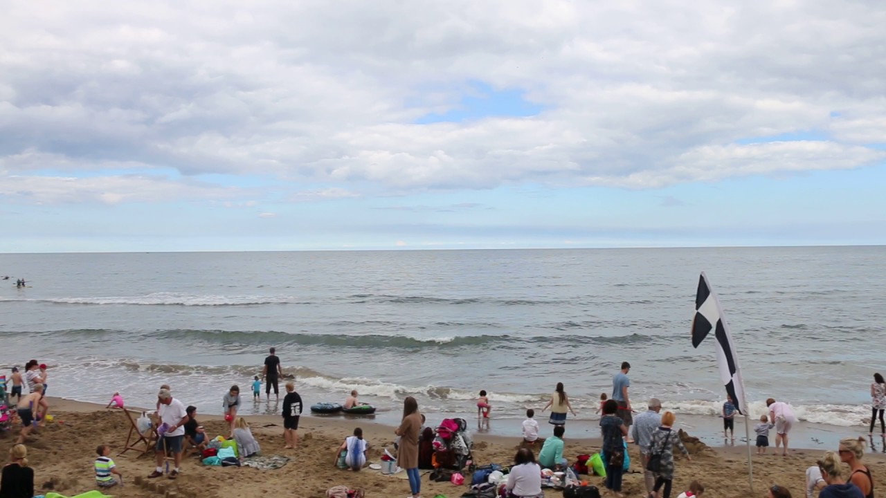 Scarborough England Beach Scenes - YouTube