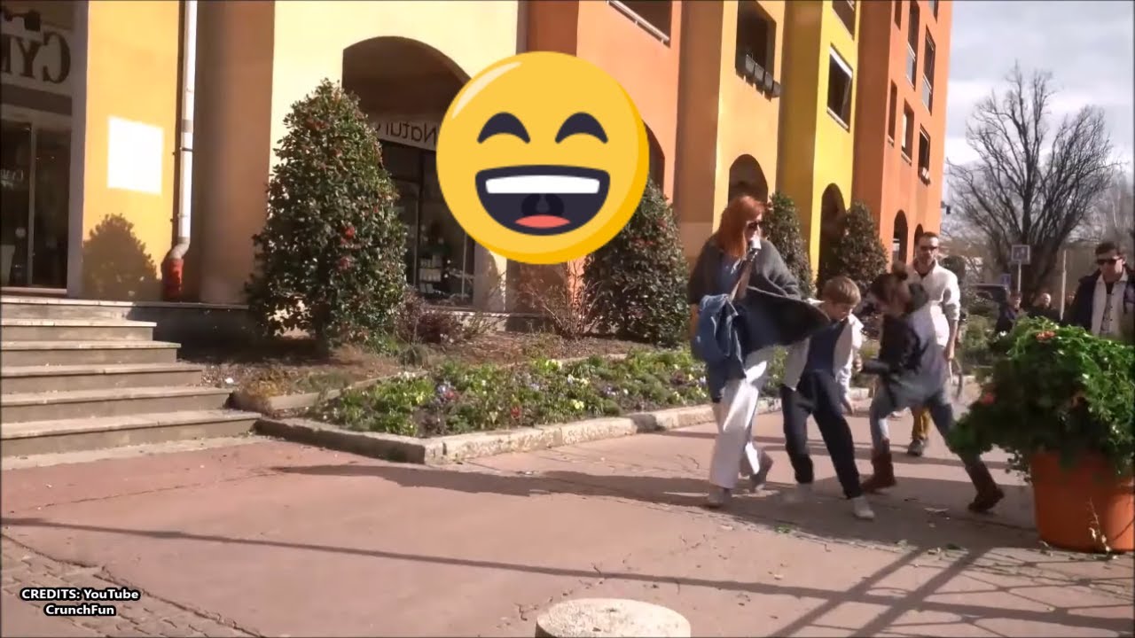 Funniest Bushman prank #1270 in Europe 😄 @ZoiPana - YouTube